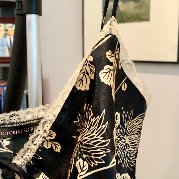 Victoria's Secret | Intimates & Sleepwear | Nwot Victorias Secret Very ...